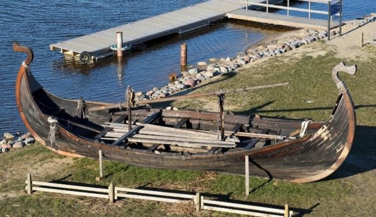 11 Things That Are About 79 Feet ft Long Dimensionofstuff 11-things-that-are-about-79-feet-ft-long-dimensionofstuff